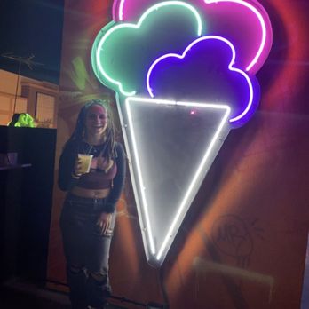 WE ALL SCREAM - Updated July 2025 - 134 Photos & 176 Reviews - 517 ...