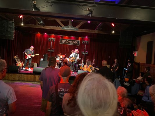 HOPMONK TAVERN - 609 Photos & 824 Reviews - 230 Petaluma Ave ...