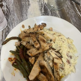 PRETTY GIRLS COOK - Updated July 2025 - 285 Photos & 224 Reviews - 1016 ...