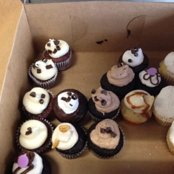MMMM CUPCAKES - Updated December 2025 - 38 Photos & 61 Reviews - 17 E ...