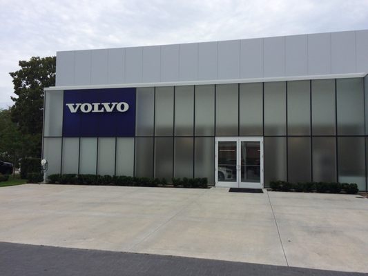 THE VOLVO STORE - Updated October 2025 - 28 Photos & 80 Reviews - 1051 ...
