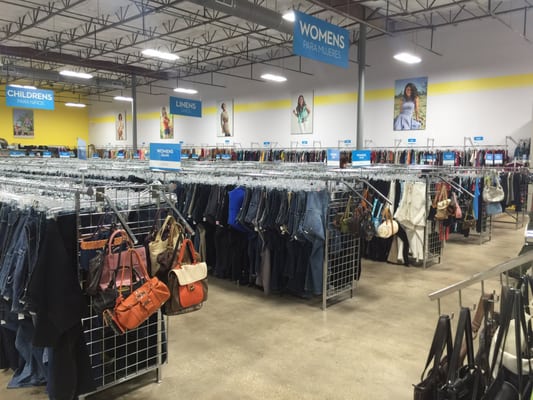 GOODWILL CENTRAL TEXAS - LAKE CREEK - Updated October 2025 - 21 Photos ...