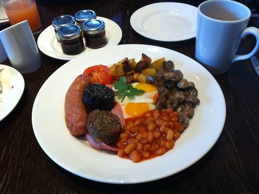 CLAYTON CROWN HOTEL LONDON - Updated March 2025 - 14 Reviews - 142-152 ...