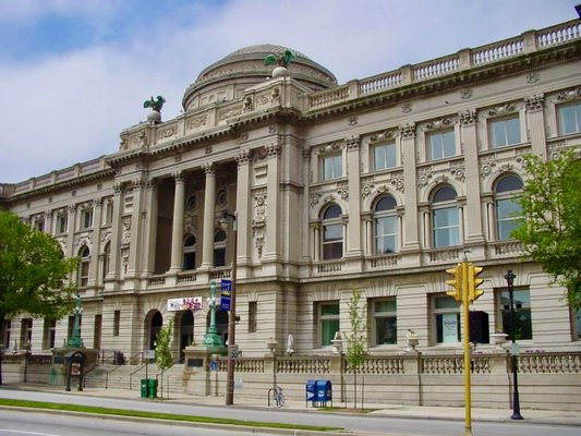 MILWAUKEE PUBLIC LIBRARY - Updated April 2025 - 139 Photos & 33 Reviews ...
