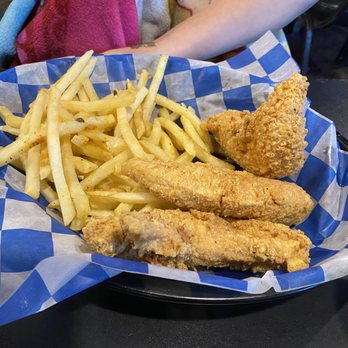 THE DOCK BAR & GRILL - Updated December 2025 - 29 Photos & 28 Reviews ...