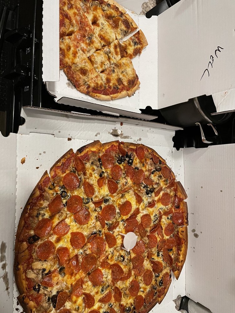 DOMINICK’S VILLA ROSA PIZZERIA - Updated October 2025 - 53 Photos & 121 ...