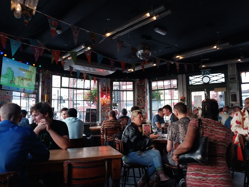 THE CAMDEN EYE - Updated July 2025 - 45 Photos & 42 Reviews - 2 Kentish ...