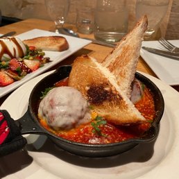 CAST IRON CHEF CHOP HOUSE & OYSTER BAR - Updated December 2025 - 839 ...