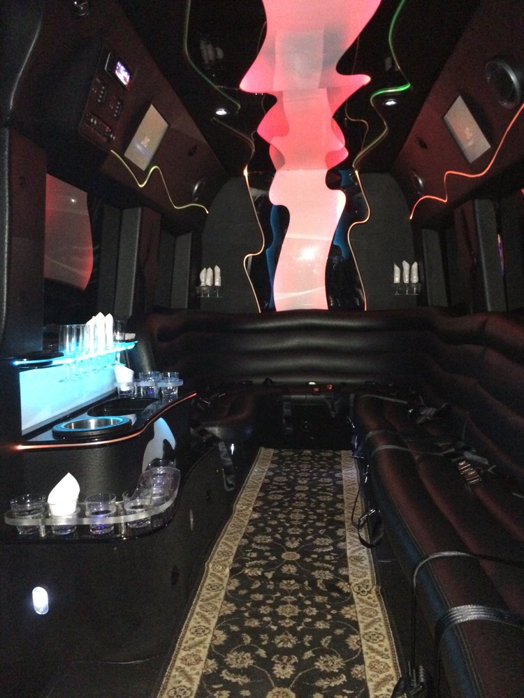 BAY LIMOUSINE - Updated June 2026 - 11 Photos - 62 Warren Ave, Portland ...