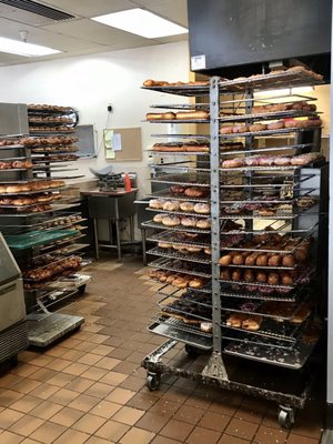 COUNTRY DONUTS - Updated November 2024 - 79 Photos & 122 Reviews ...