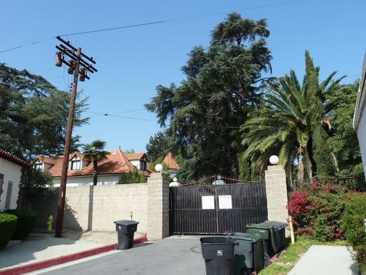 PYRENEES CASTLE - Updated August 2025 - 15 Reviews - 1700 S Grandview ...