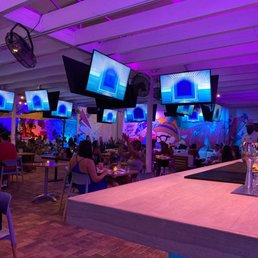 GRAILS MIAMI - RESTAURANT & SPORTS BAR - Updated August 2025 - 1420 ...