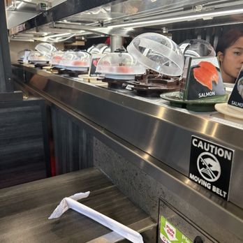 KURA REVOLVING SUSHI BAR - Updated October 2025 - 2391 Photos & 1270 ...
