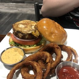 CRAFT 60 TAPHOUSE & GRILL - Updated December 2025 - 196 Photos & 148 ...