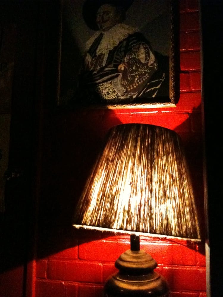 THE MOON CAFE - Updated December 2025 - 56 Photos & 63 Reviews - 323 ...