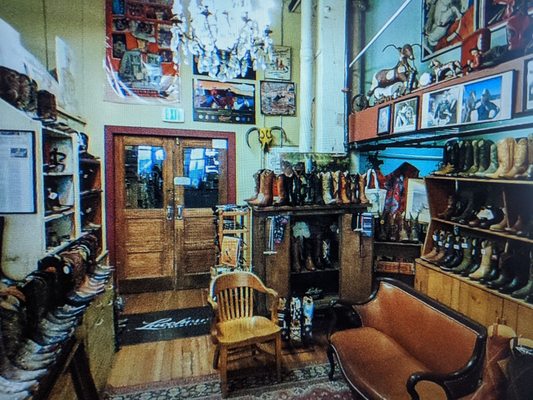 ROCKMOUNT RANCH WEAR - Updated August 2024 - 59 Photos & 77 Reviews ...