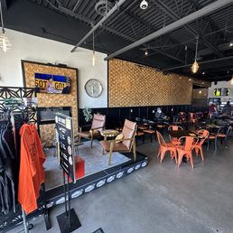 THE RUSTY BUMBLEBEE - Updated July 2025 - 73 Photos & 25 Reviews ...