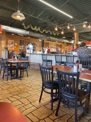 MAIN STREET FAMILY RESTAURANT - Updated December 2025 - 69 Photos & 32 ...