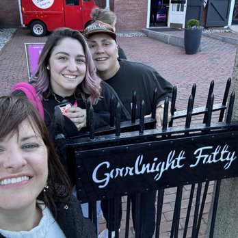 GOODNIGHT FATTY - Updated November 2024 - 238 Photos & 179 Reviews - 1 ...