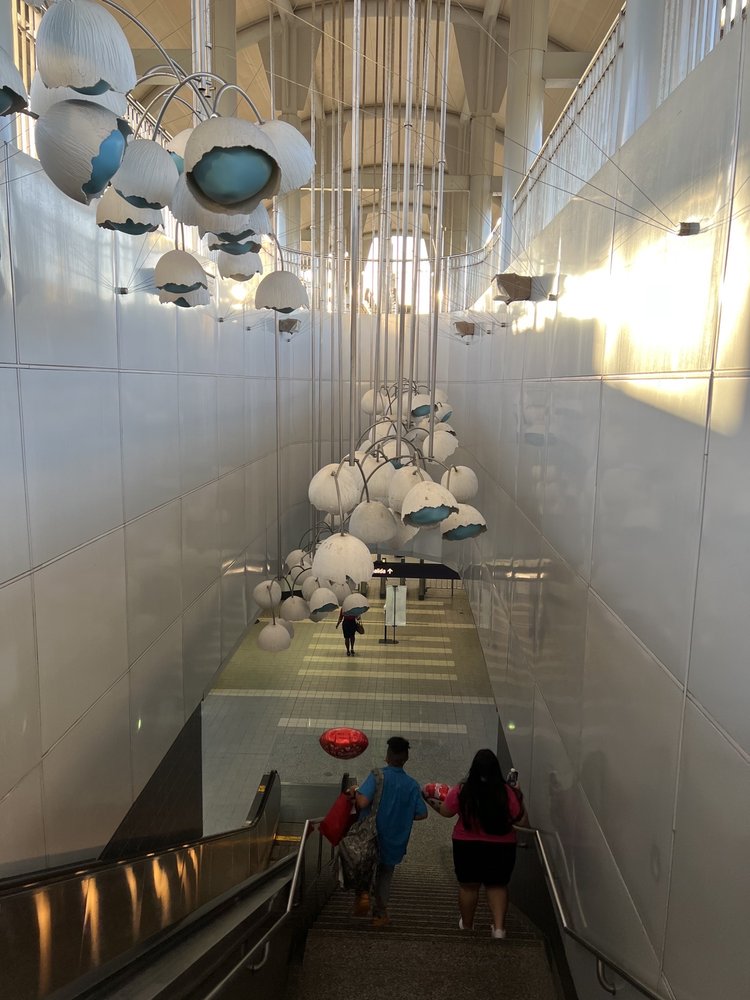 TREN URBANO - ESTACIÓN SAN FRANCISCO | Av. José de Diego S/N, San Juan ...