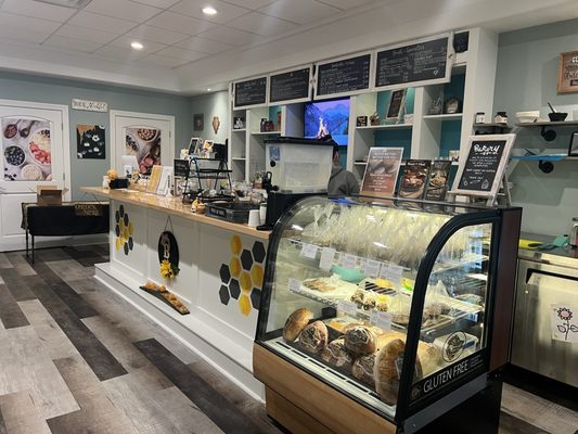 BEE WELL CAFE - Updated July 2024 - 34 Photos - 100 Main St, Mukwonago ...