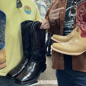 BOOT COUNTRY - Updated December 2025 - 150 Photos & 141 Reviews - 304 ...