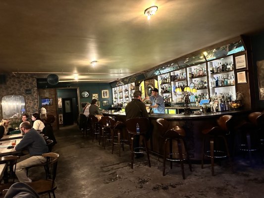 DARLINGS - Updated June 2026 - 100 Photos & 54 Reviews - 1765 Bardstown ...