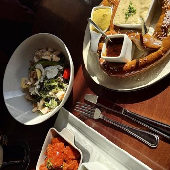 THE KERRYMAN - Updated March 2026 - 355 Photos & 555 Reviews - 661 N ...