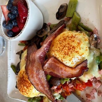 THE EGG - Updated February 2025 - 128 Photos & 117 Reviews - 325 ...