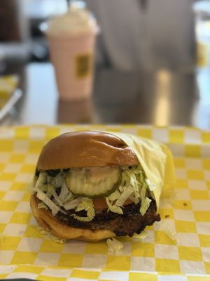 EAT CRISPY BURGER - Updated December 2025 - 73 Photos & 56 Reviews ...