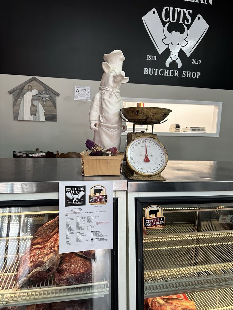 SOUTHERN CUTS - Updated September 2025 - 16 Photos - 217 S Main St ...
