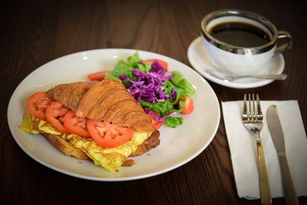 BRANCHÉ CAFE - Updated November 2025 - 131 Photos - 25 Reviews - 1347 ...