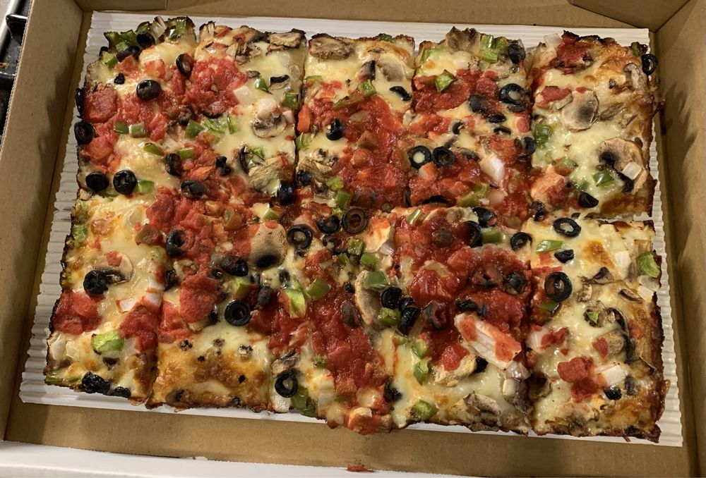 CLOVERLEAF PIZZA CHESTERFIELD - Updated December 2025 - 11 Photos & 27 ...