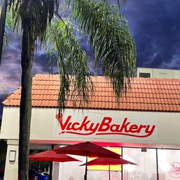 VICKY BAKERY - Updated July 2025 - 110 Photos & 58 Reviews - 10113-200 ...