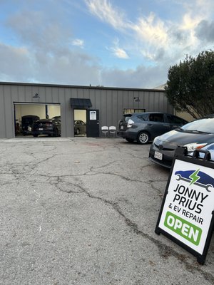 JONNY PRIUS & EV REPAIR - Updated December 2025 - 22 Photos & 20 ...