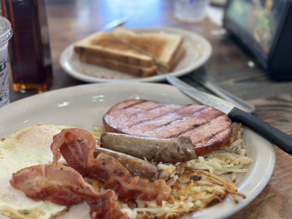 BRANDON’S DINER - Updated July 2025 - 138 Photos & 131 Reviews - 9646 ...