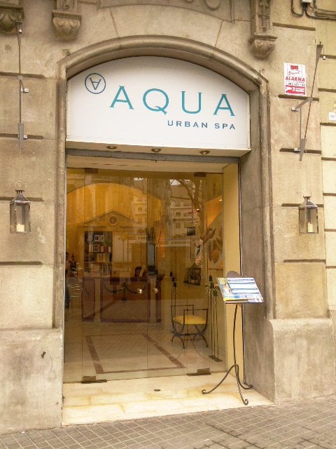 AQUA URBAN SPA - Updated September 2024 - Carrer Gran de Gràcia, 7 ...