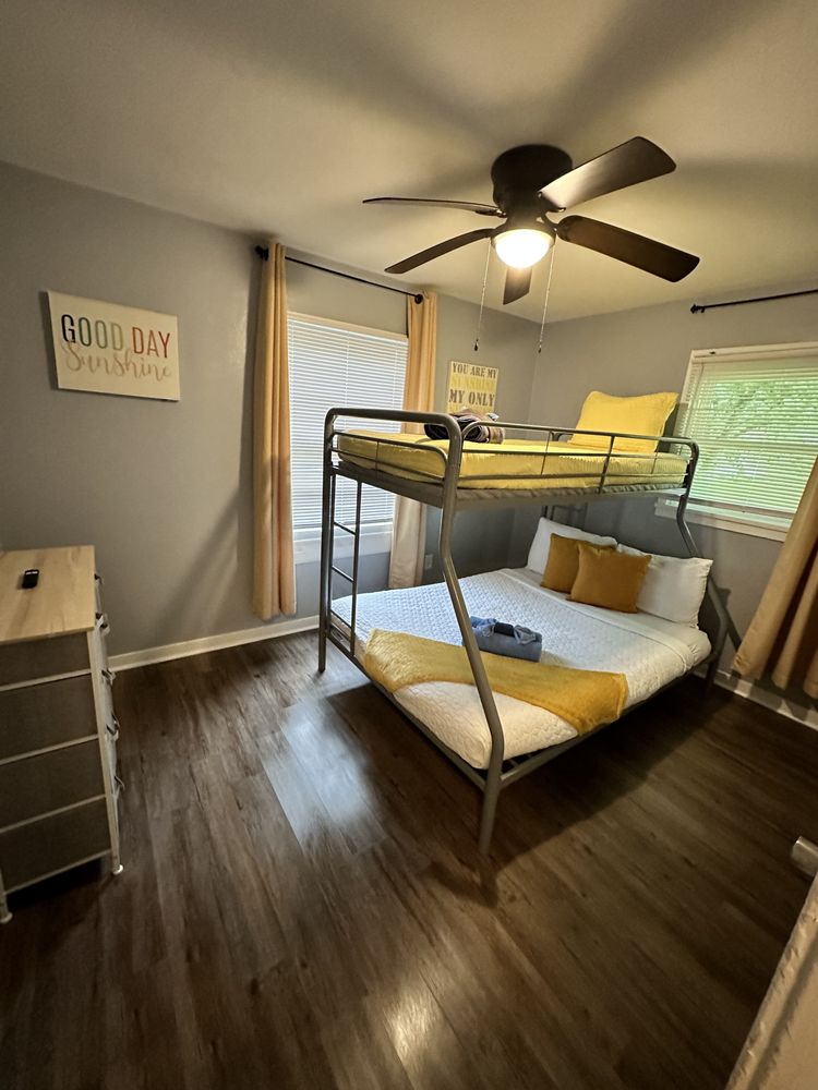 MOM & DAD SUPER CLEAN - Updated March 2025 - Request a Quote - 13 ...