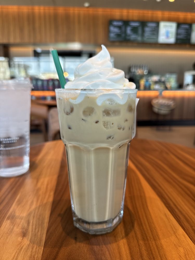 STARBUCKS - Updated October 2025 - 724 Central Ave E, Saint Michael ...