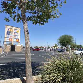 TESLA SUPERCHARGER STATION - OUTLETS AT TEJON - Updated December 2025 ...