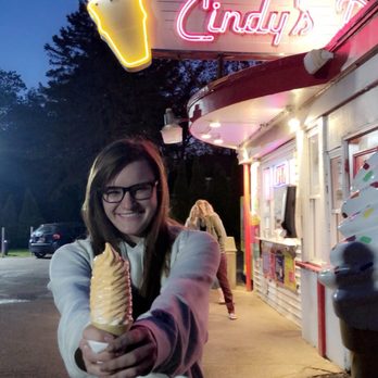 CINDY’S DRIVE IN - Updated July 2024 - 123 Photos & 78 Reviews - 455 E ...