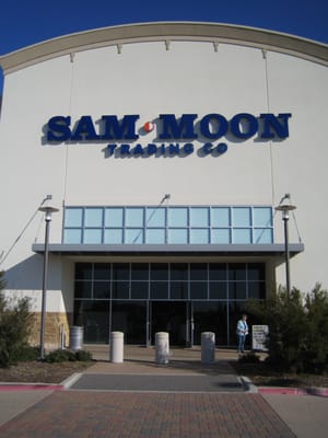 SAM MOON LUGGAGE & GIFTS - Updated February 2025 - 14 Photos & 26 ...