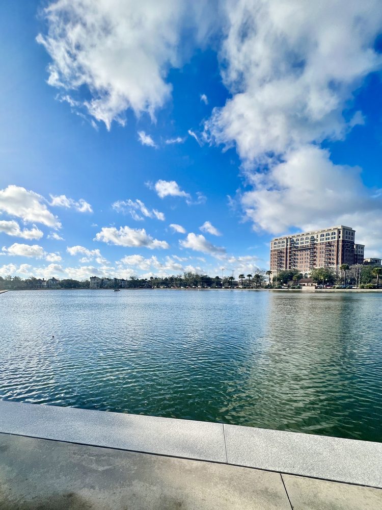 COLONIAL LAKE PARK - Updated September 2025 - 46 Photos - Broad St ...