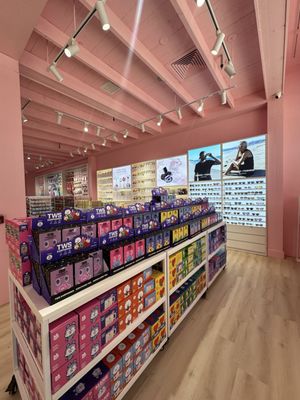 MINISO - Updated December 2025 - 113 Photos & 12 Reviews - 11401 Pines ...