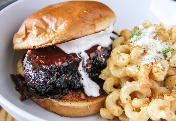 MRD FOODS CATERING - Updated May 2024 - 17 Photos - 3781 Presidential ...