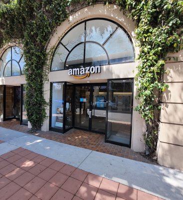 AMAZON WESTWOOD VILLAGE - Updated December 2025 - 22 Photos & 37 ...