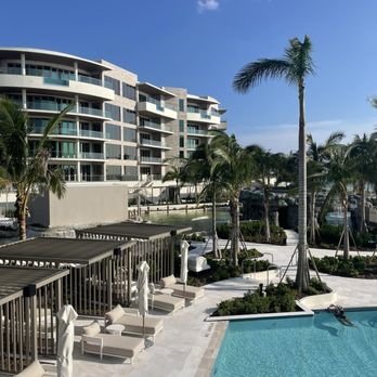 THE ST REGIS LONGBOAT KEY RESORT - Updated June 2025 - 91 Photos & 21 ...