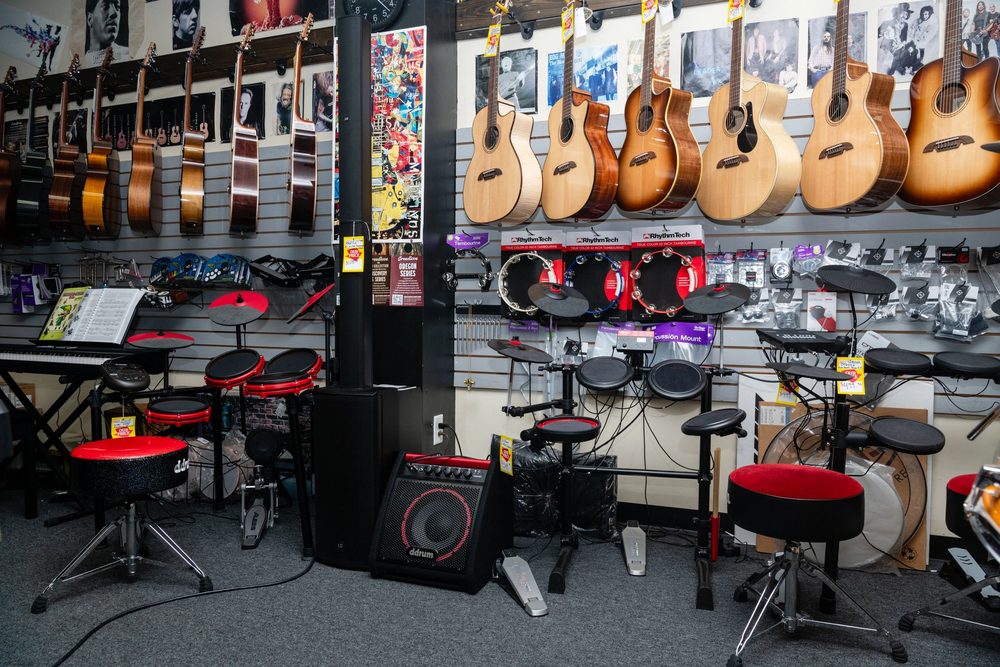 MUSIC MASTERS - Updated January 2026 - 63 Photos - 1806 Russell Pkwy ...