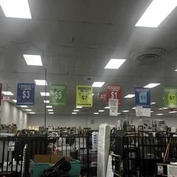 BULLDOG LIQUIDATORS - Updated January 2025 - 81 Photos & 107 Reviews ...