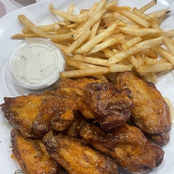 SWIGZZ RESTAURANT AND LOUNGE - Updated April 2025 - 57 Photos & 26 ...